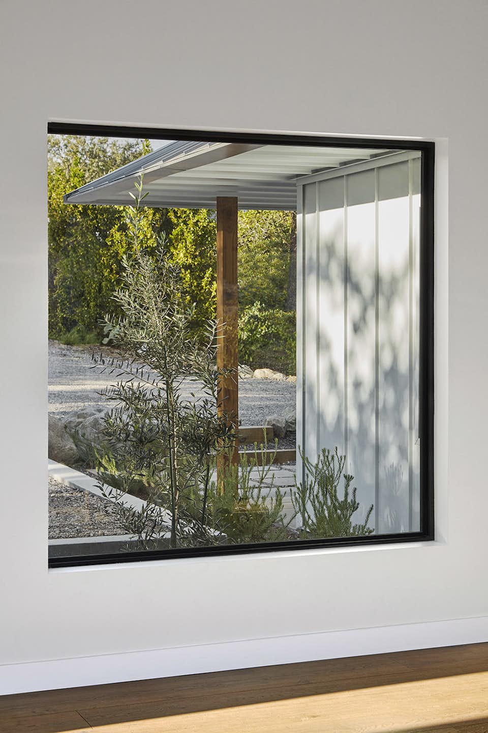 Photo 8 of 16 in Shepard Mesa House by Nabi Boyd - Dwell