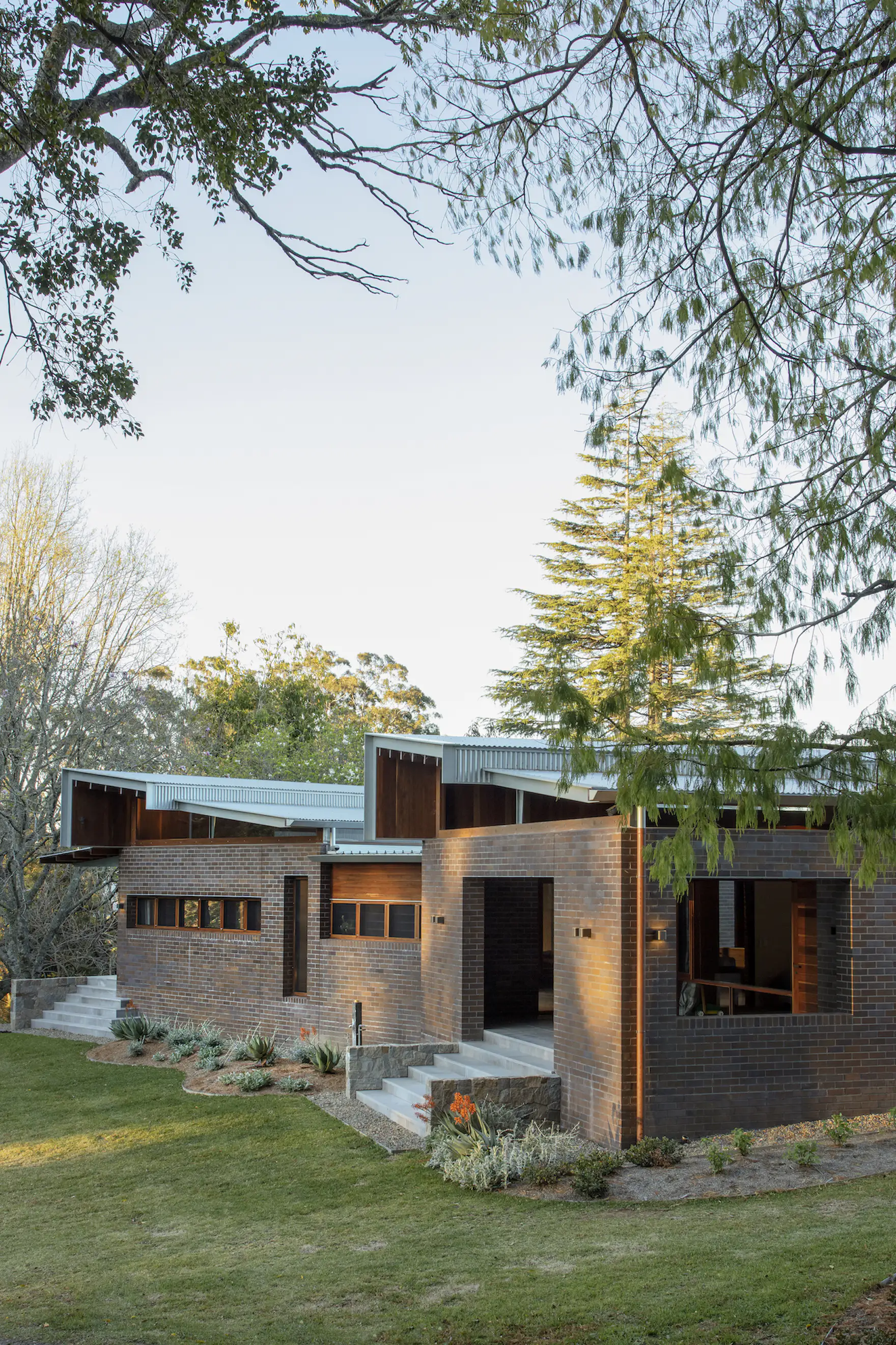 Photo 5 of 26 in This Gorgeous Timber and Brick Home in Rural Australia ...