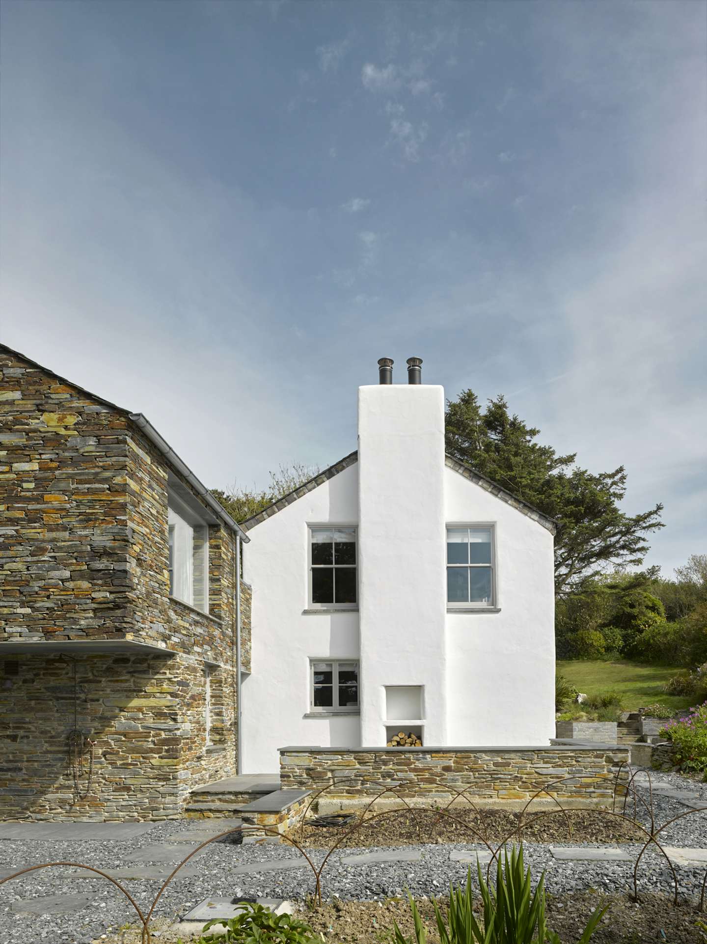 A Cleaned-Up Cornwall Cottage Maintains Its Funky Maritime Charm - Dwell