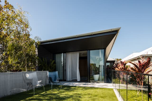 Photo 12 of 24 in A Queenslander Cottage in Brisbane Is Overhauled to ...