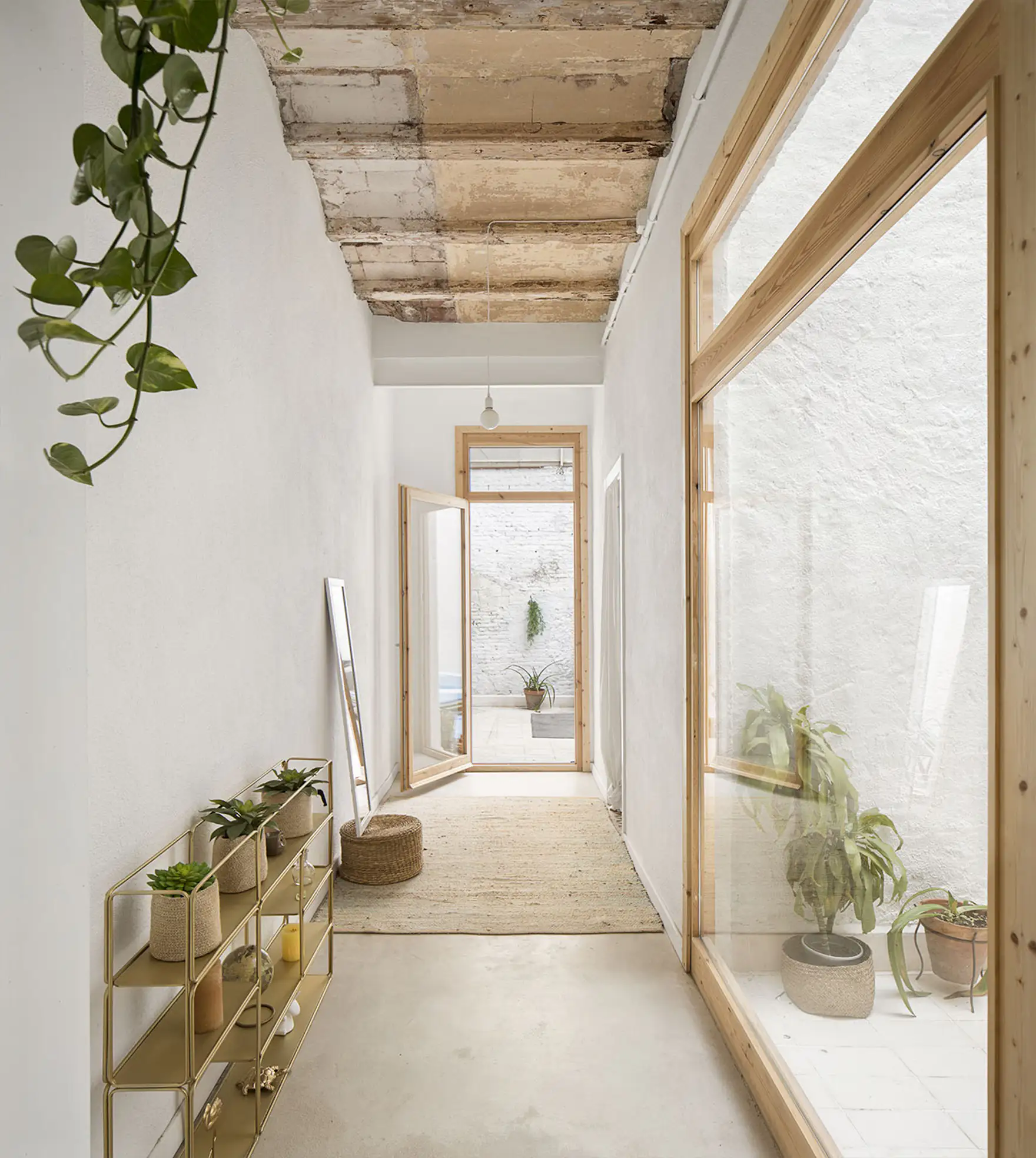Casa Alba by Mira Architecture - Dwell