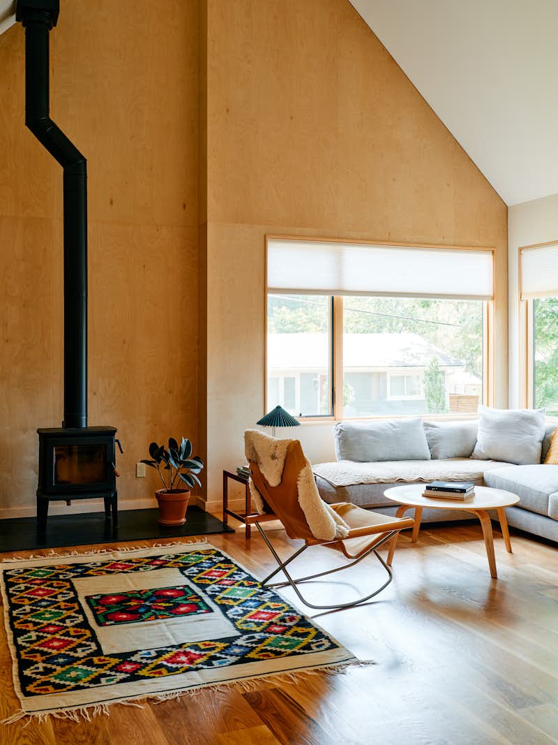 Photo 4 of 18 in My House: There’s Nothing Complicated About Emma Allen ...