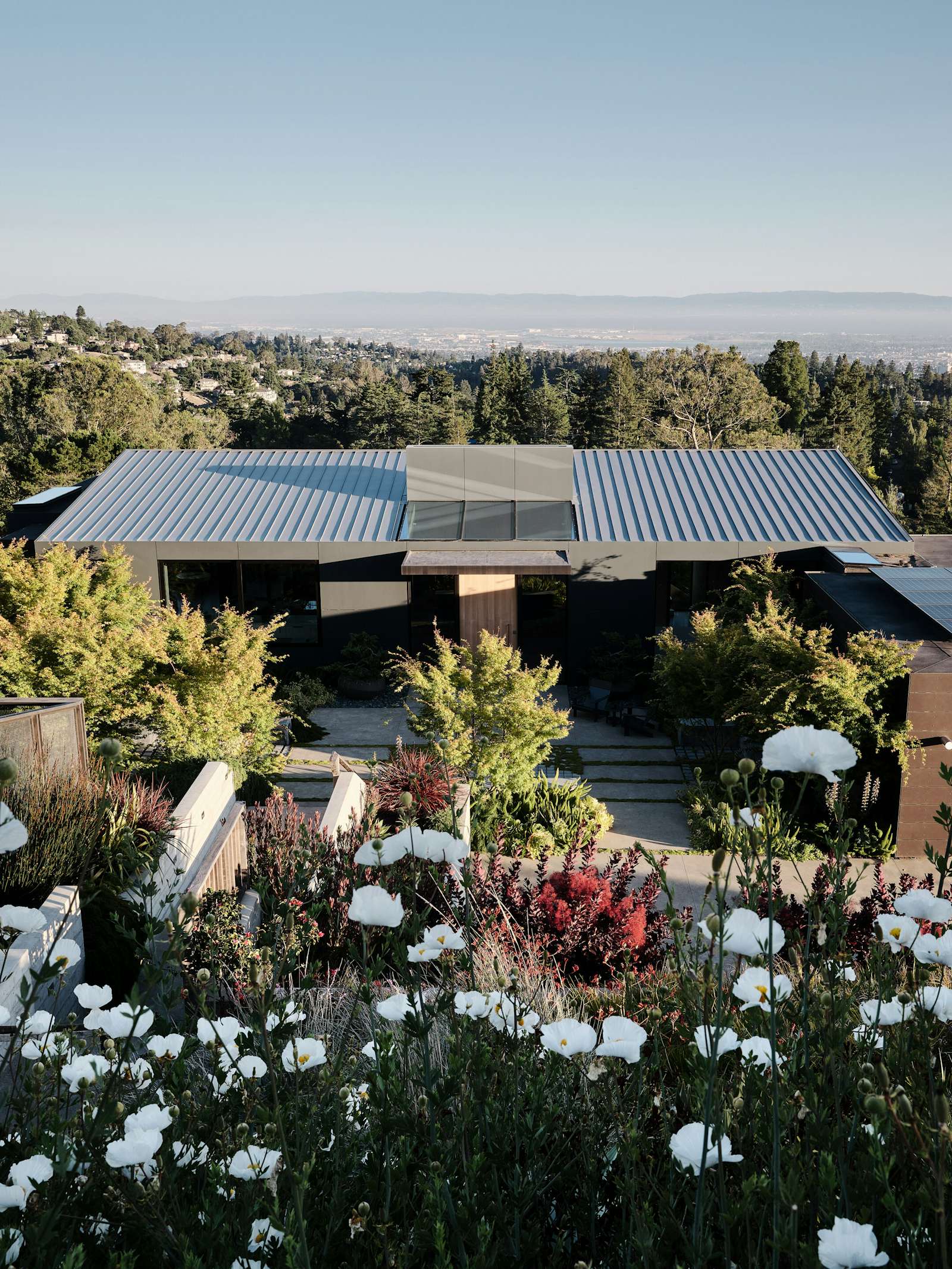 Photo 3 of 32 in Before & After: A Complete Overhaul Lifts a Jumbled ...