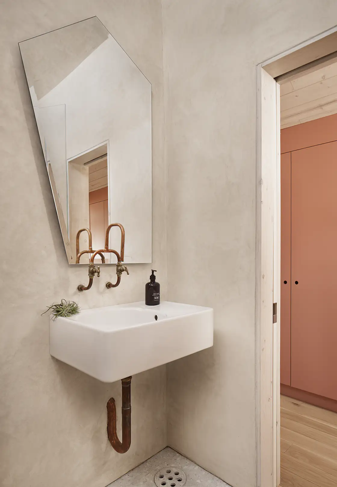 Photo 15 of 19 in A Tiny, Jewel-Shaped Studio Perches Atop an Austin ...