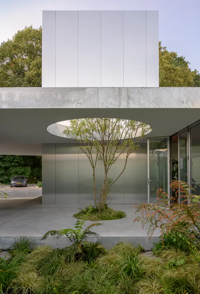 Photo 6 of 10 in This Radically Transparent Home in Eindhoven Tests the ...
