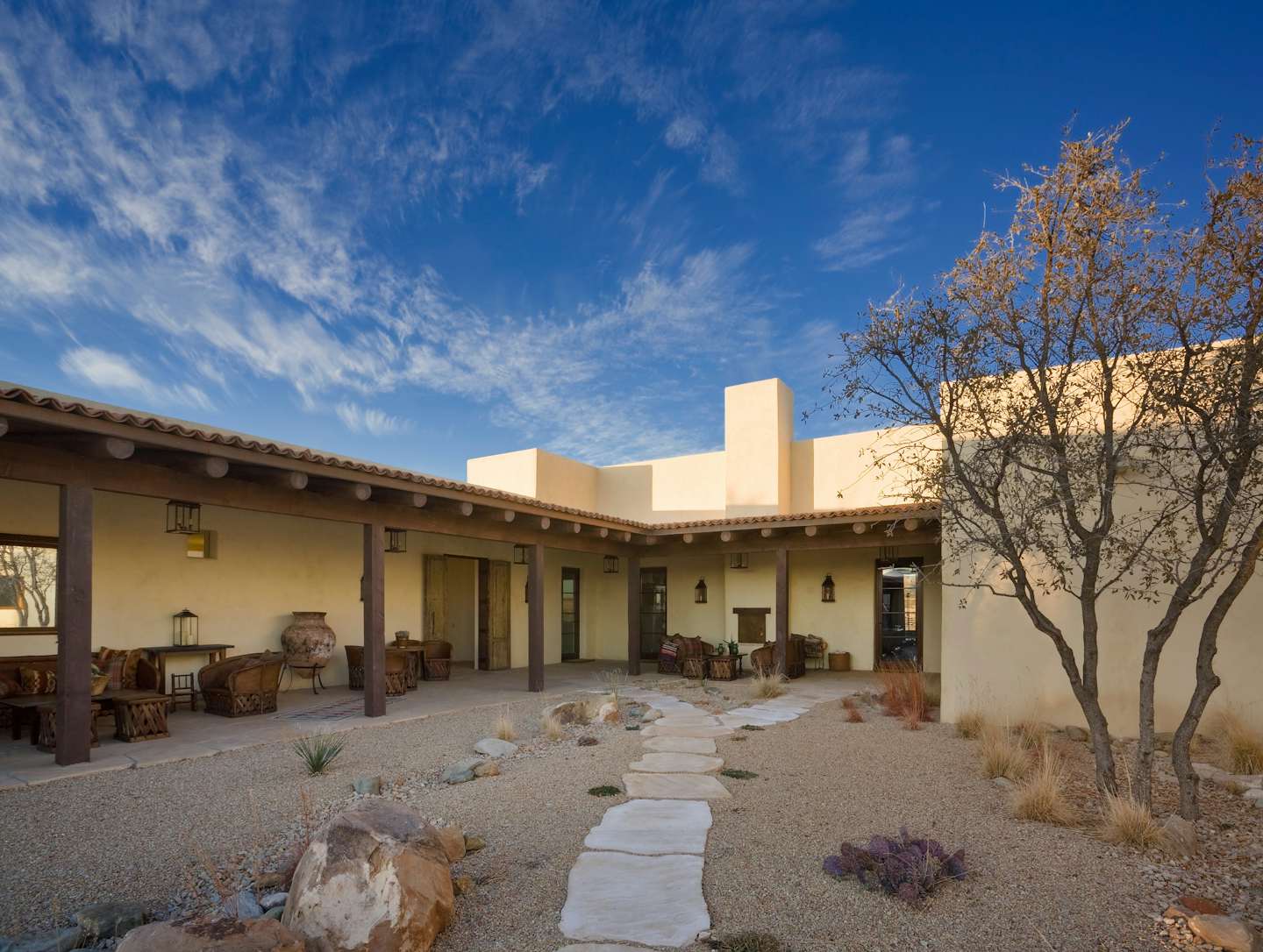 Photo 5 of 13 in Armendaris Ranch by FPC Architects & Planners - Dwell