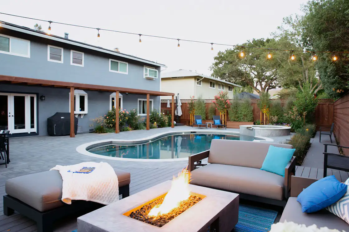 Modern Suburban Backyard posted by Secret Garden Landscapes (8 Photos ...
