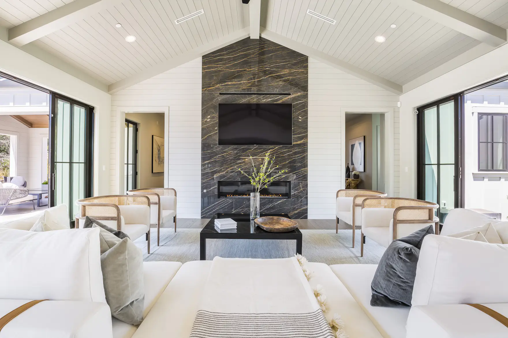 Napa Modern Farmhouse (30 Photos) - Dwell