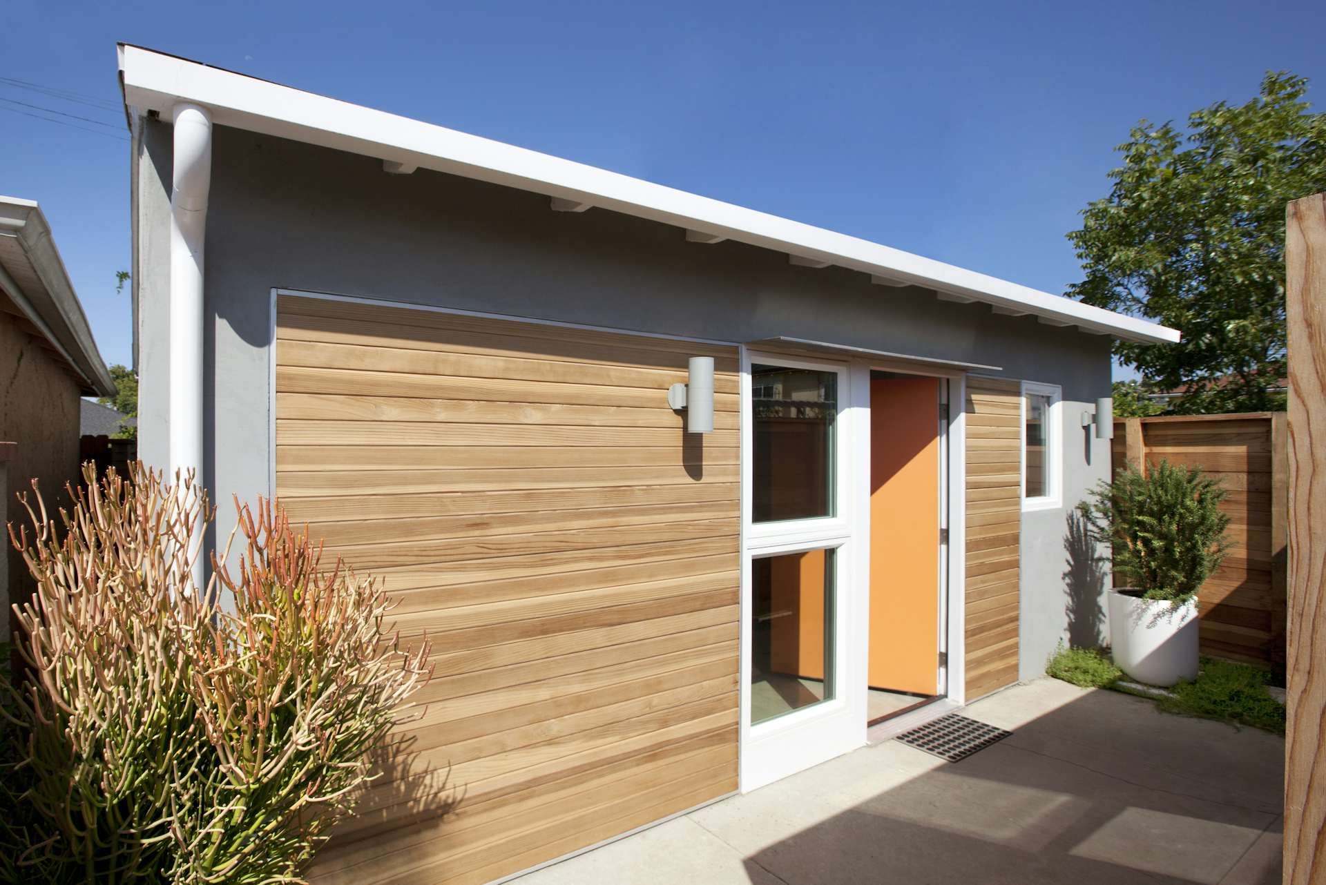 Photo 1 of 14 in Budget Breakdown: An Architect Overhauls His Garage ...