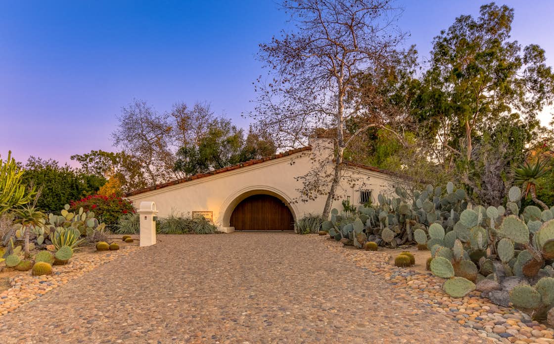 Photo 4 of 5 in Cliff May Architectural Masterpiece by Nikol Klein - Dwell