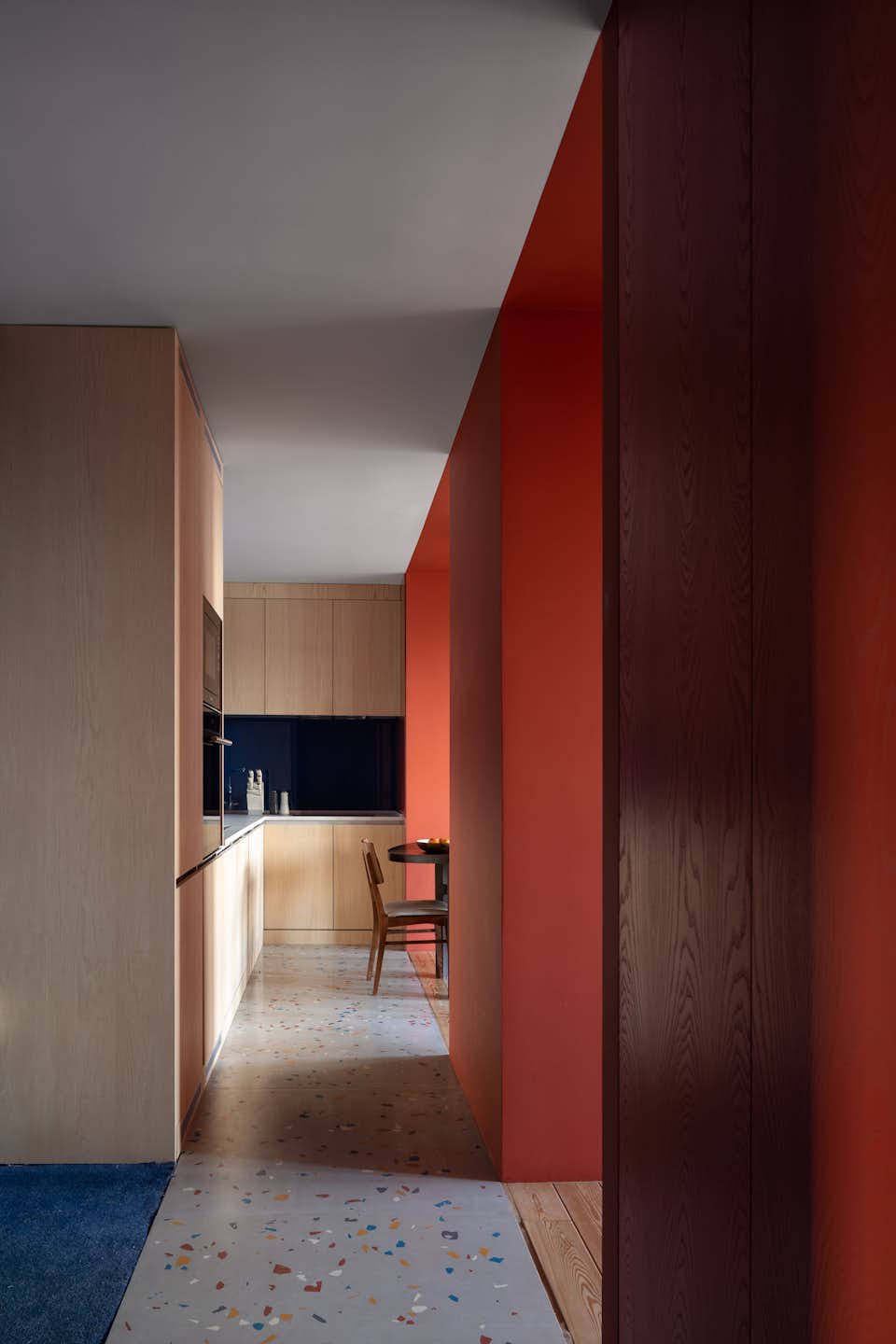Photo 11 of 11 in A Moscow Apartment Uses Bold Color to Channel ...