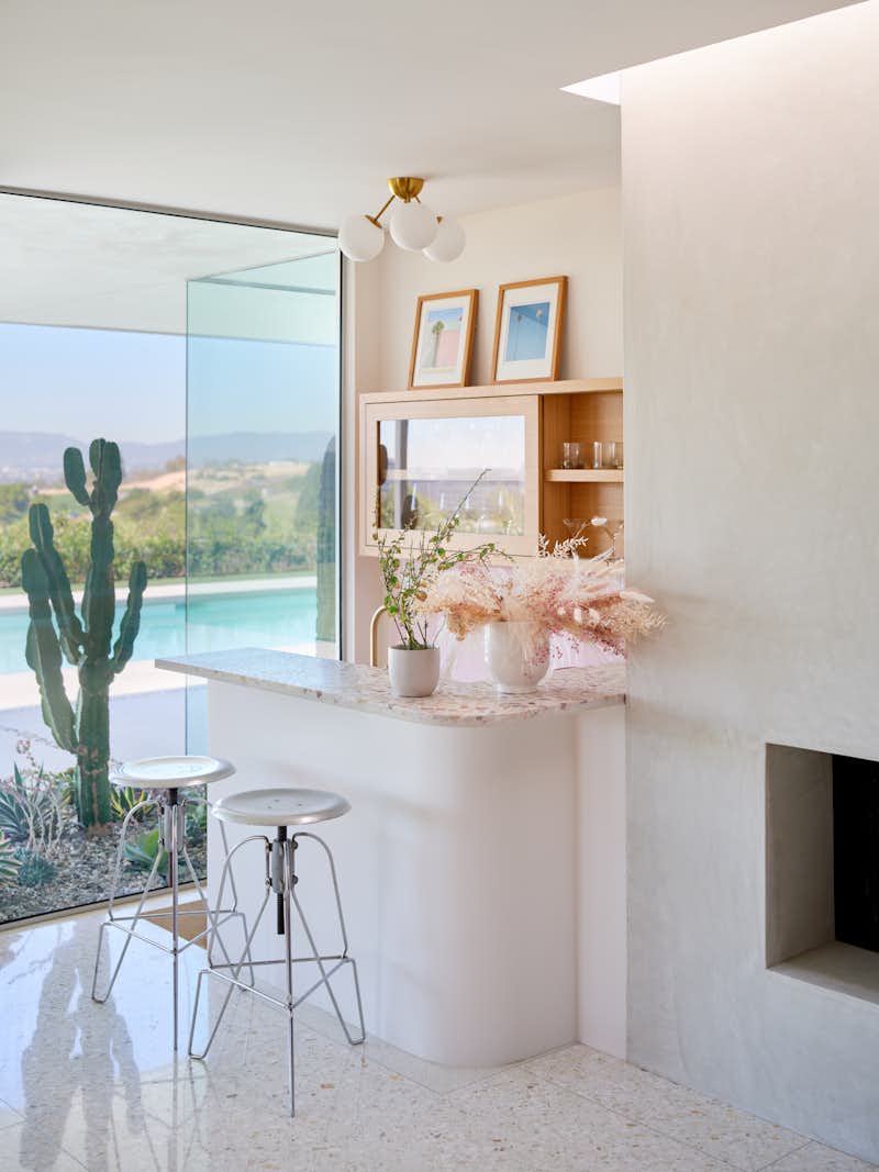 Photo 12 of 22 in Craft Guru Amy Tangerine’s Midcentury-Modern Makeover ...