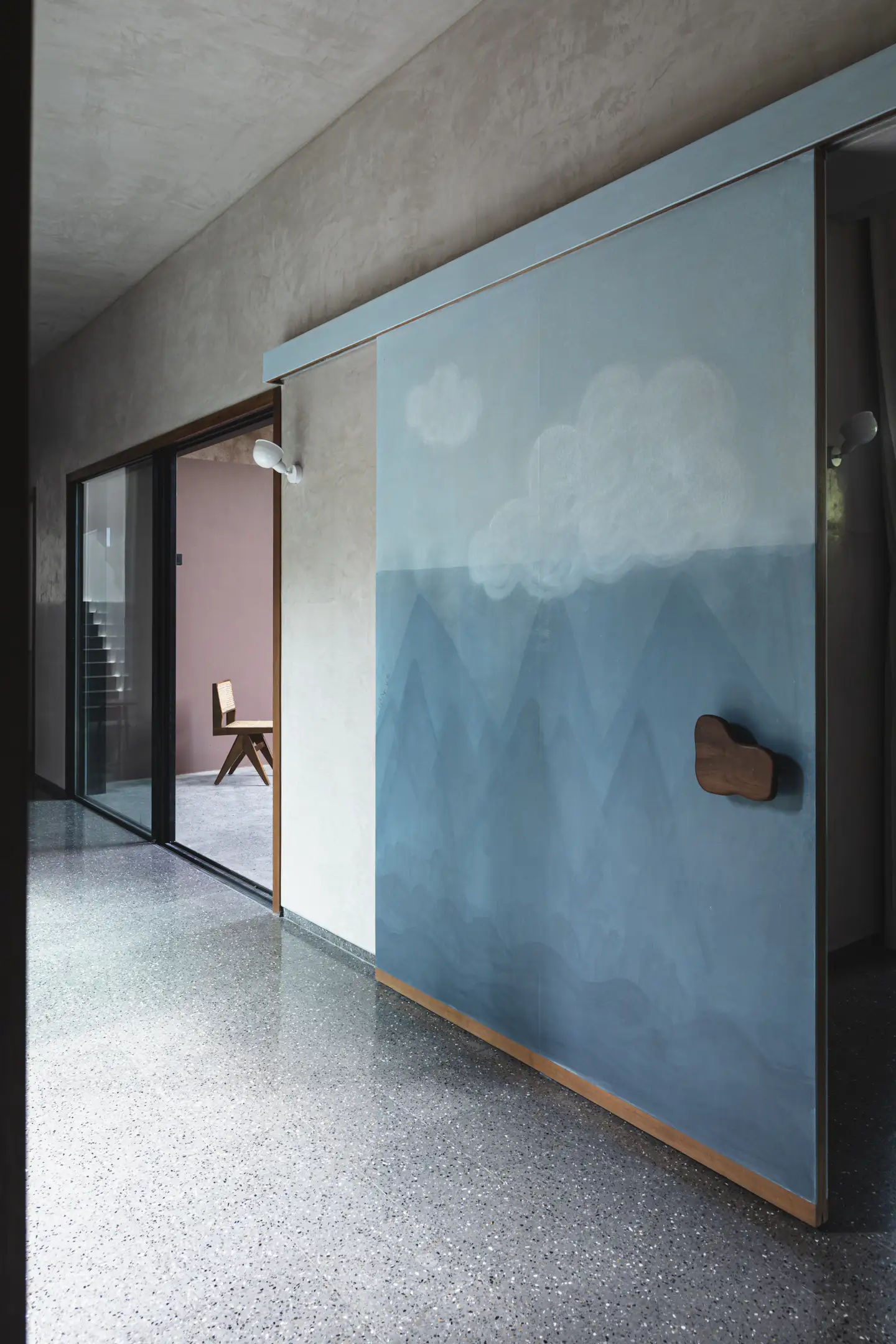 A Courtyard Home Designed for Natural Cooling Beats the Dry Heat - Dwell