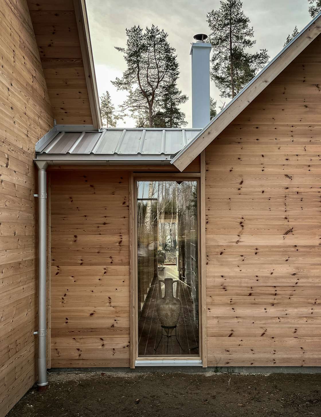 Photo 18 of 21 in This Book-Filled Swedish Cabin Is a Bibliophile’s ...