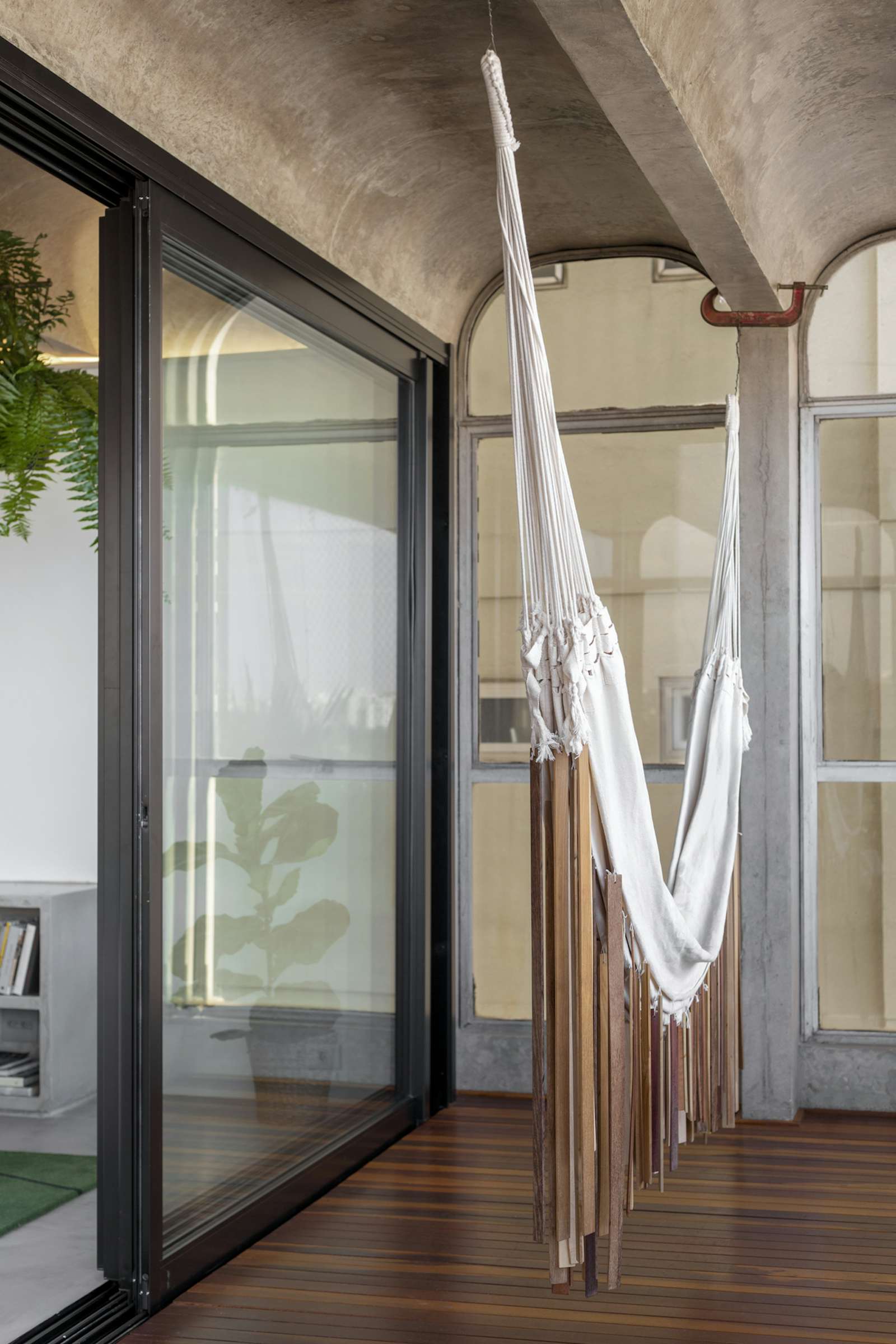 Photo 5 of 26 in Rhythmic Ceiling Arches Provide Support—and Eye Candy ...