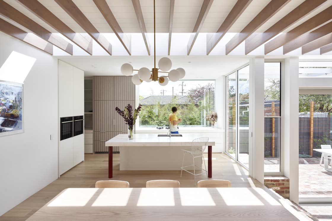 Photo 7 of 15 in A Modest Brick Home’s Curving Entry Inspires a Sinuous ...