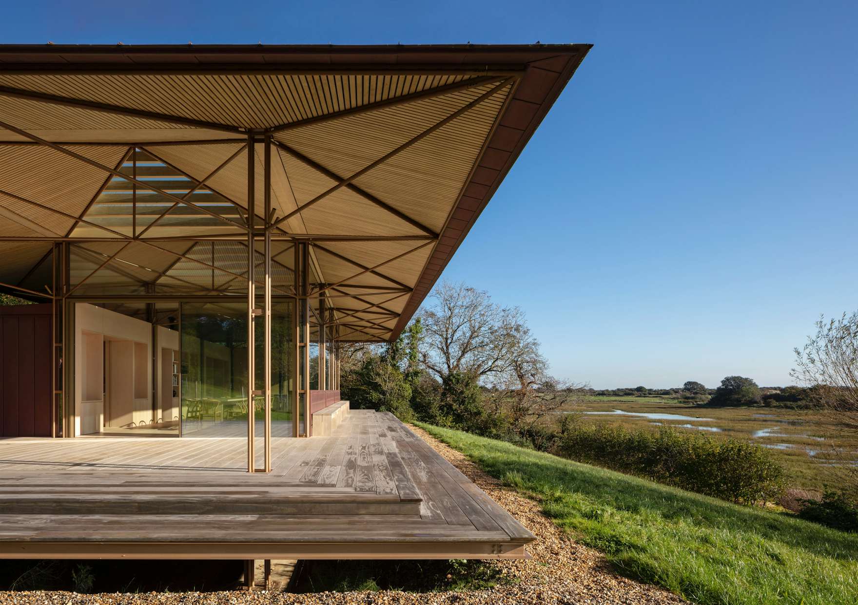 A Skeletal Roof Gives “Good Bones” a Whole New Meaning at This Country ...