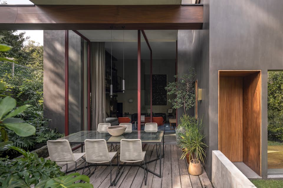 Photo 4 of 18 in Outside, It’s a Foreboding Fortress. But Inside Hides ...