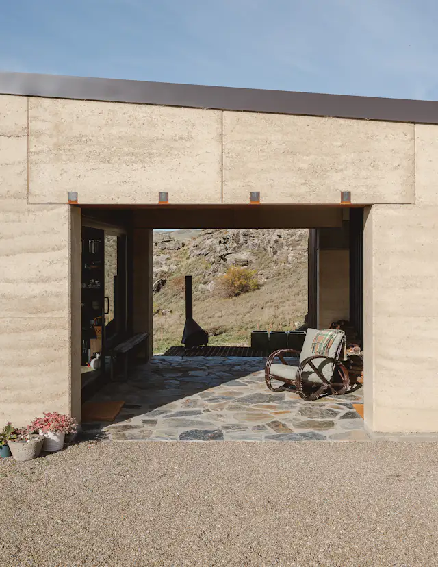 Photo 16 of 31 in This Rammed Earth Home in Remote New Zealand Has Some ...