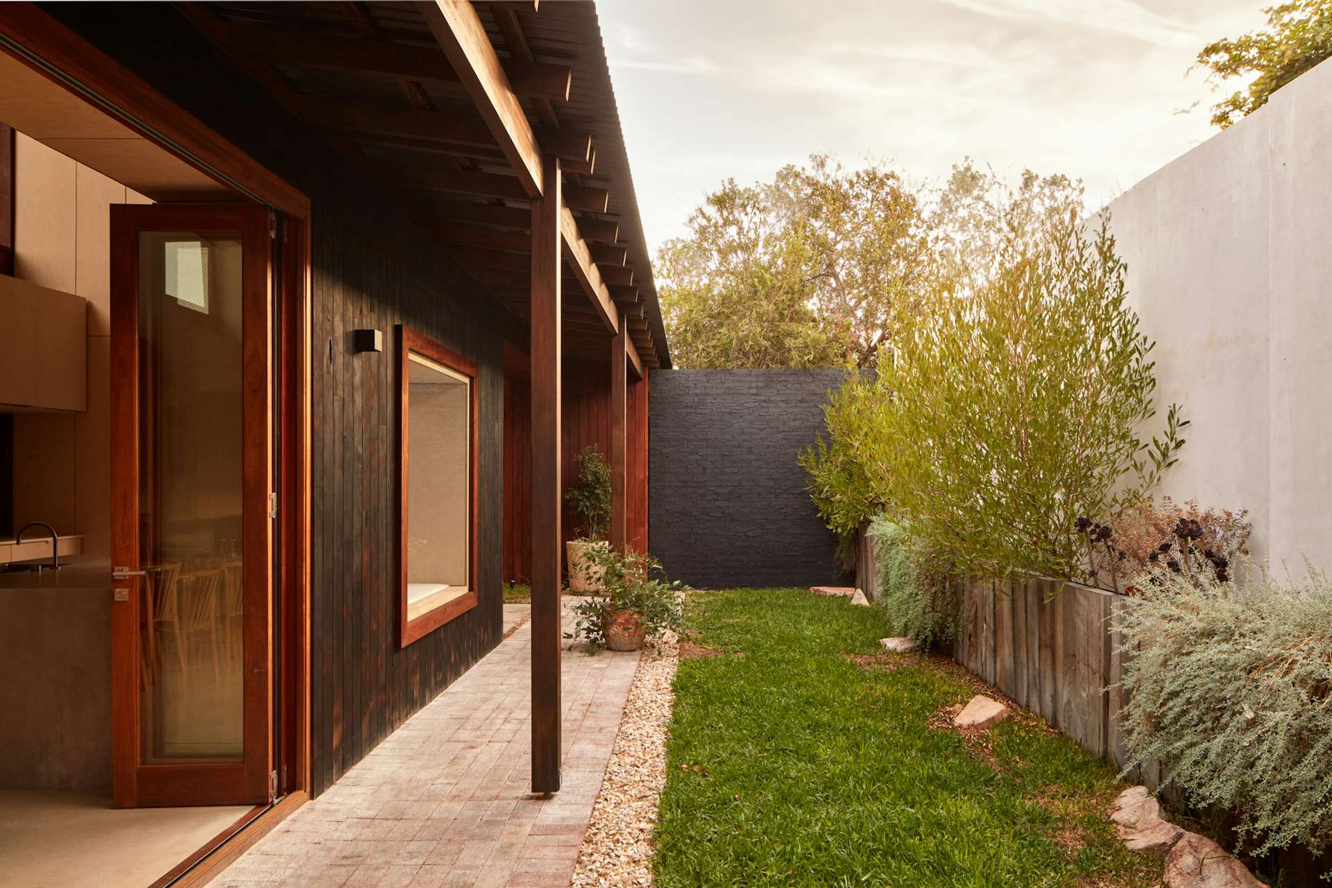 Photo 22 of 22 in Dark Timber Cladding Hides a Soaring Extension at the ...
