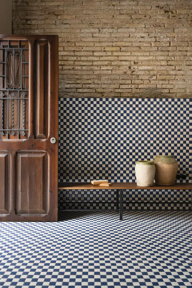 Swaths of Blue and White Tile Shimmer in This 1940s Spanish Apartment ...