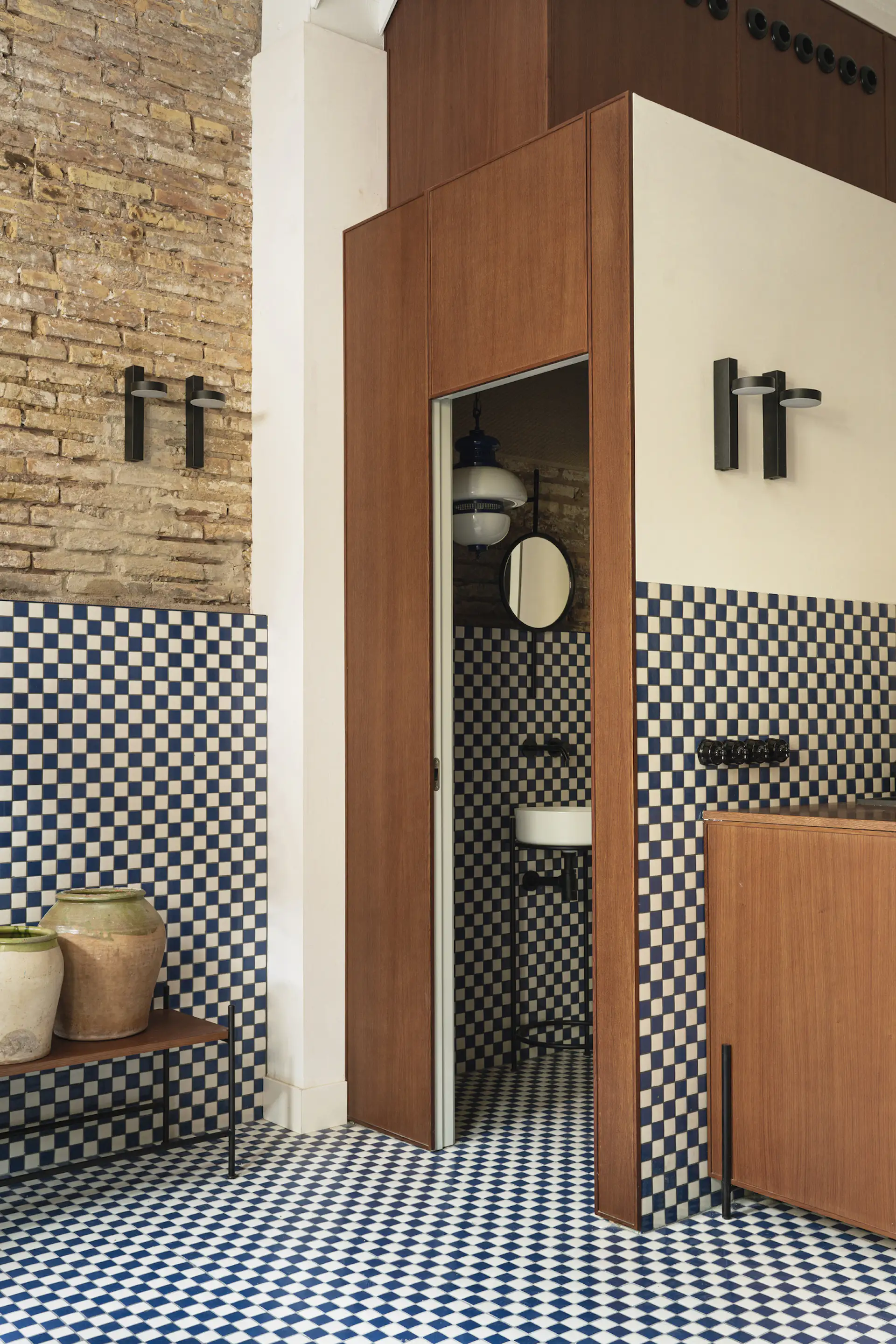 Photo 6 of 18 in Swaths of Blue and White Tile Shimmer in This 1940s ...
