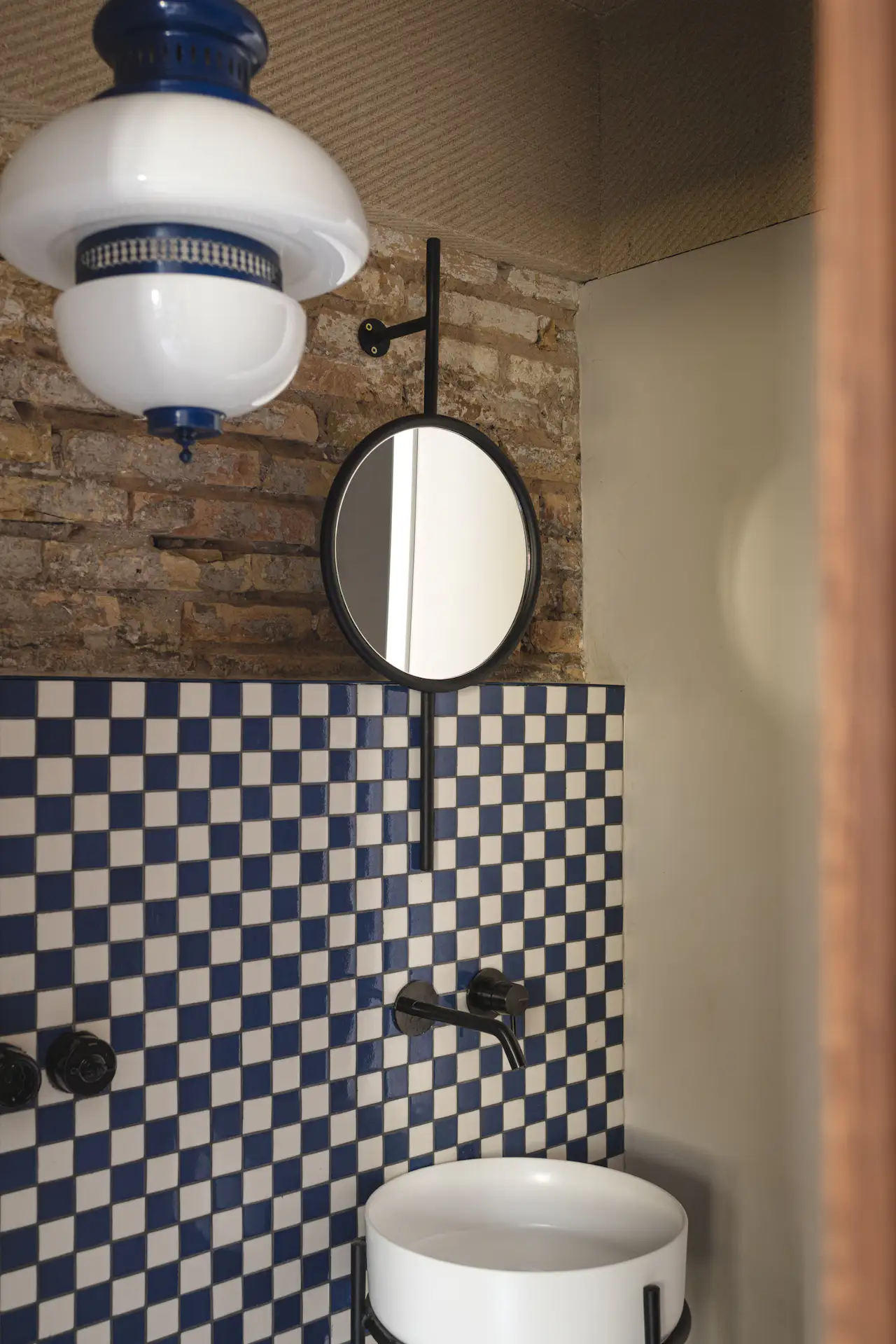 Swaths of Blue and White Tile Shimmer in This 1940s Spanish Apartment ...