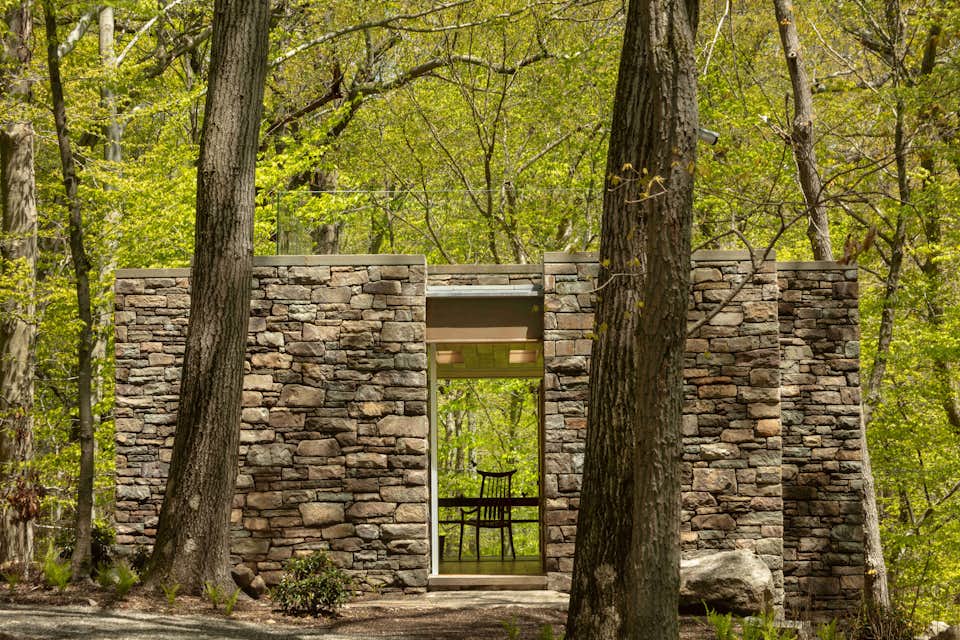 Photo 4 of 14 in This Walden Pond–Inspired Writer’s Studio Holds a ...