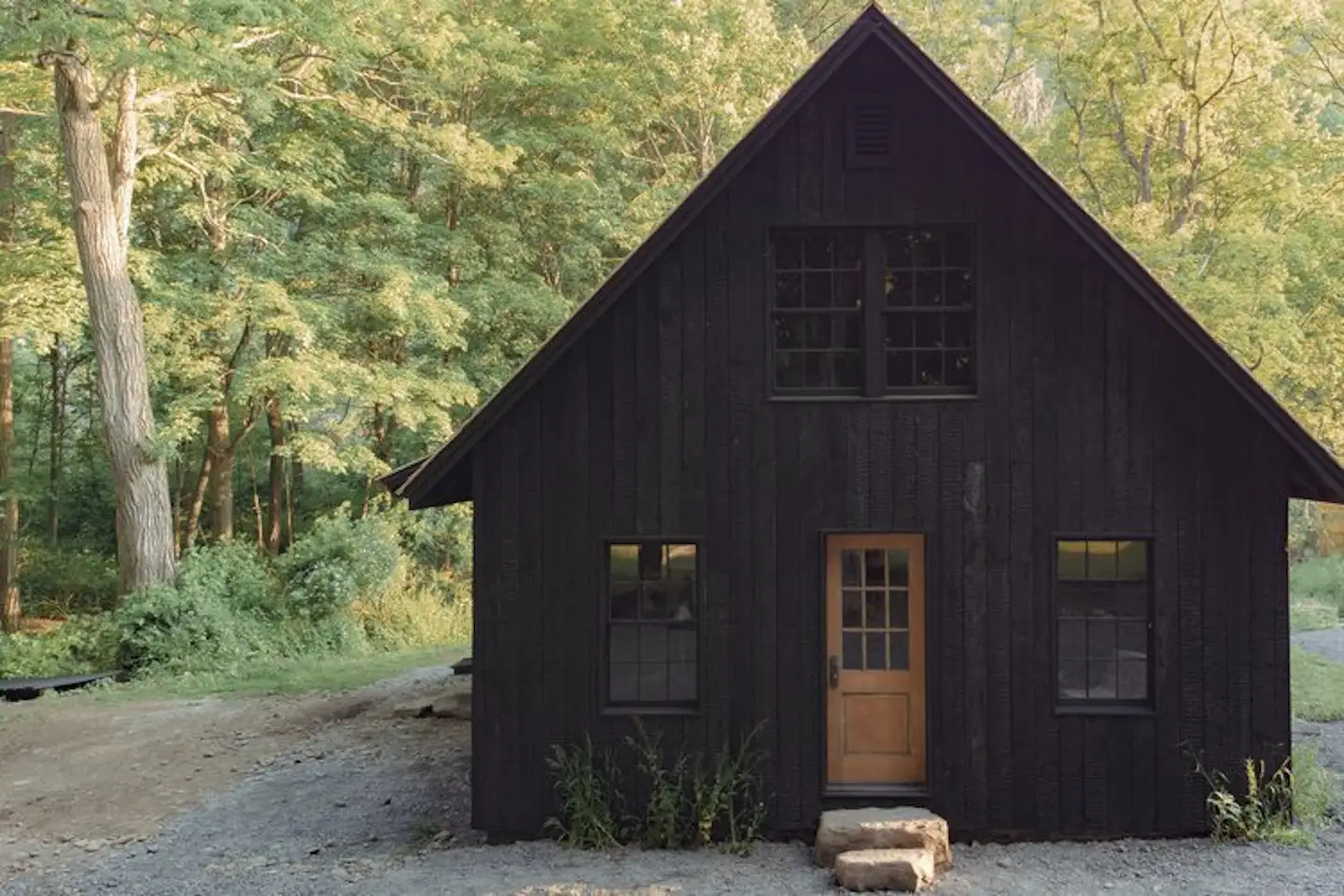 Photo 1 of 16 in Refreshing This 1930s Catskills Cabin Made It Just the ...