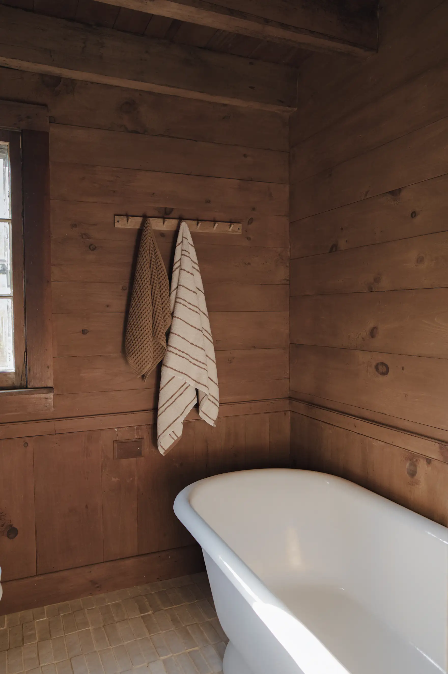 Photo 15 of 16 in Refreshing This 1930s Catskills Cabin Made It Just ...