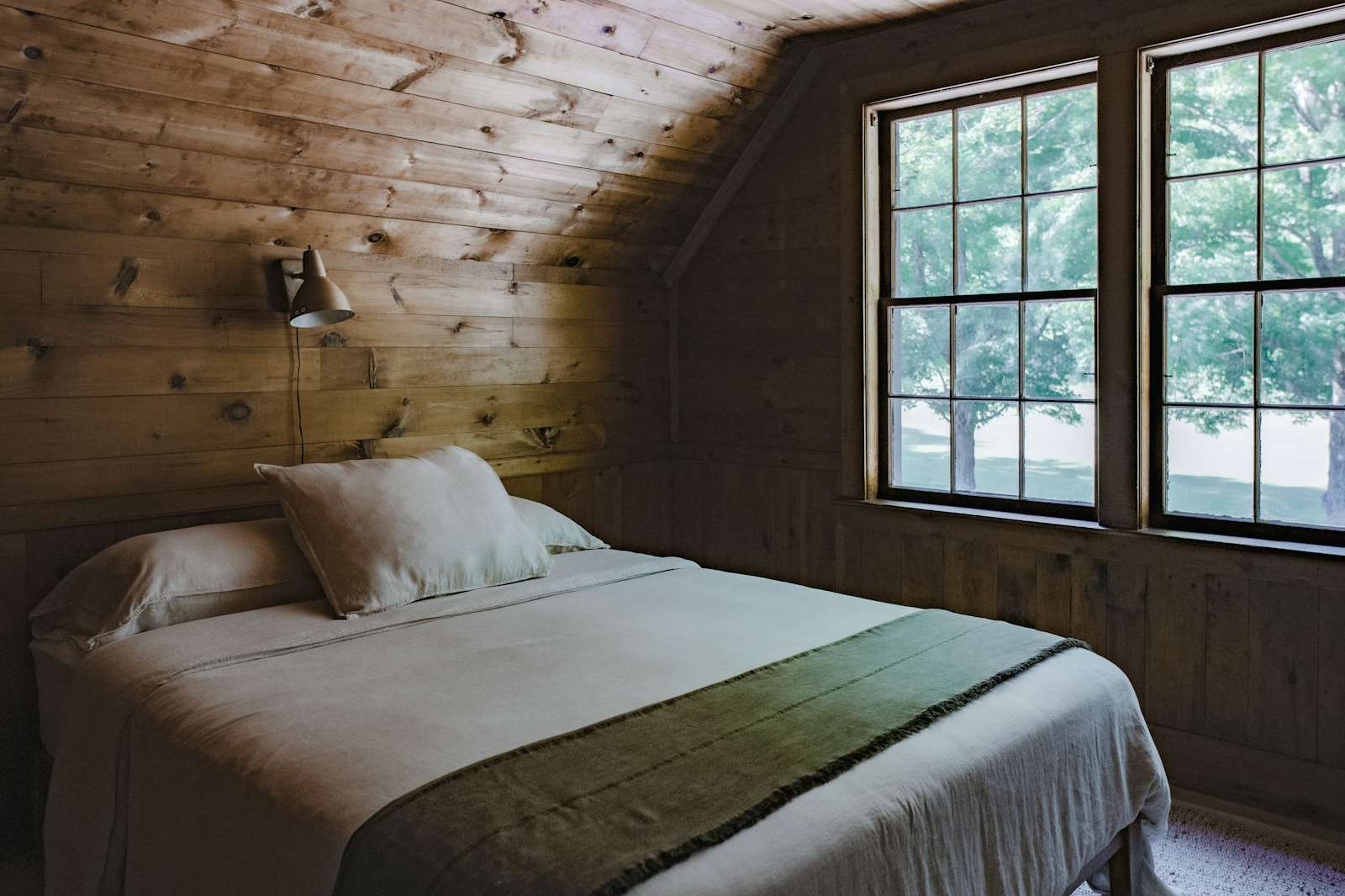 Photo 13 of 16 in Refreshing This 1930s Catskills Cabin Made It Just the Right Amount of Rustic ...