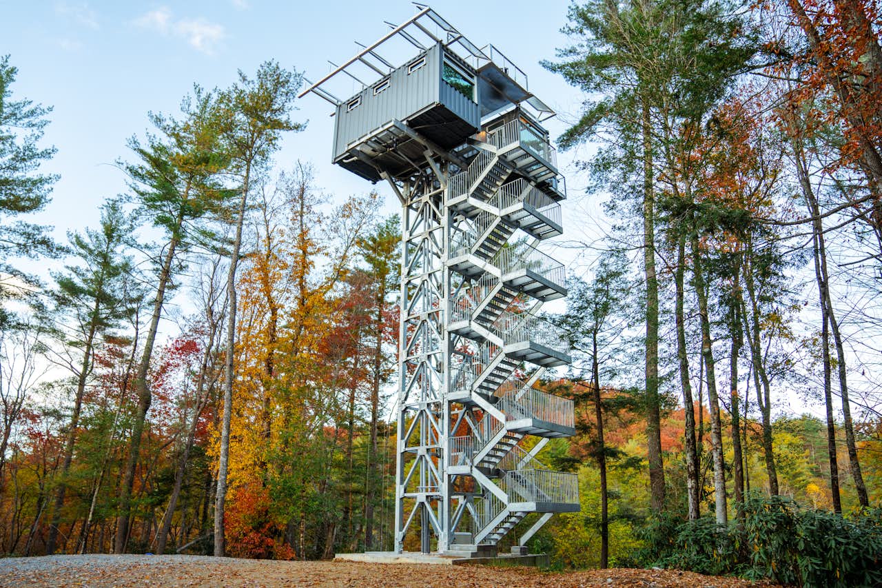Photo 6 of 15 in It’s Your Average Off-Grid Shipping Container Home ...