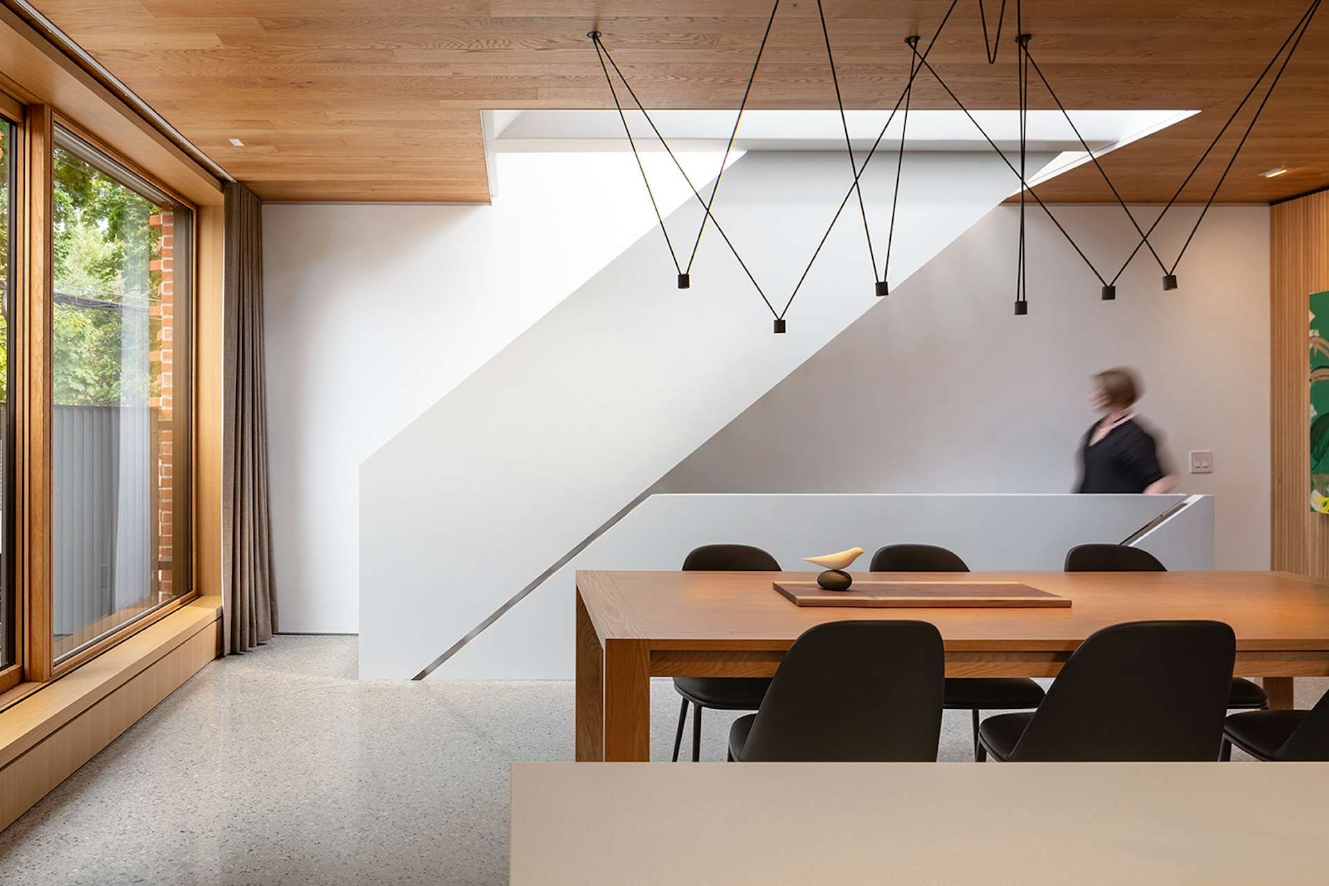 Photo 7 of 19 in To Make Their Home Stand Out, They Covered It in Rows ...