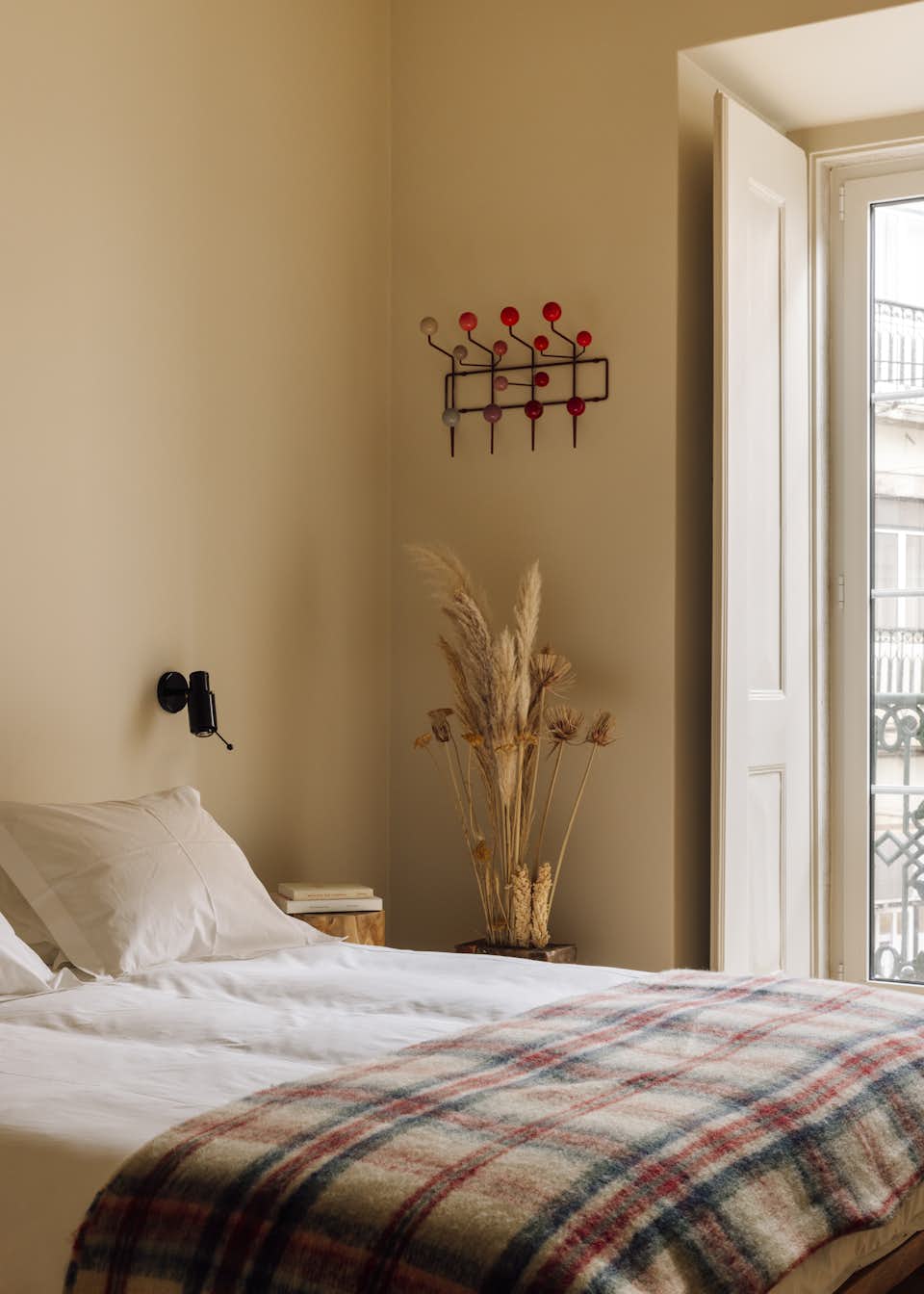 Photo 13 of 16 in The Living Room? Beige. The Kitchen Island? That’s ...