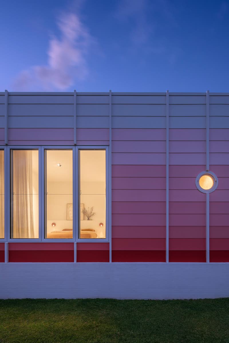 Photo 22 of 23 in This Elevated Australian Beach Shack Has a Vaporwave Sunset Facade - Dwell