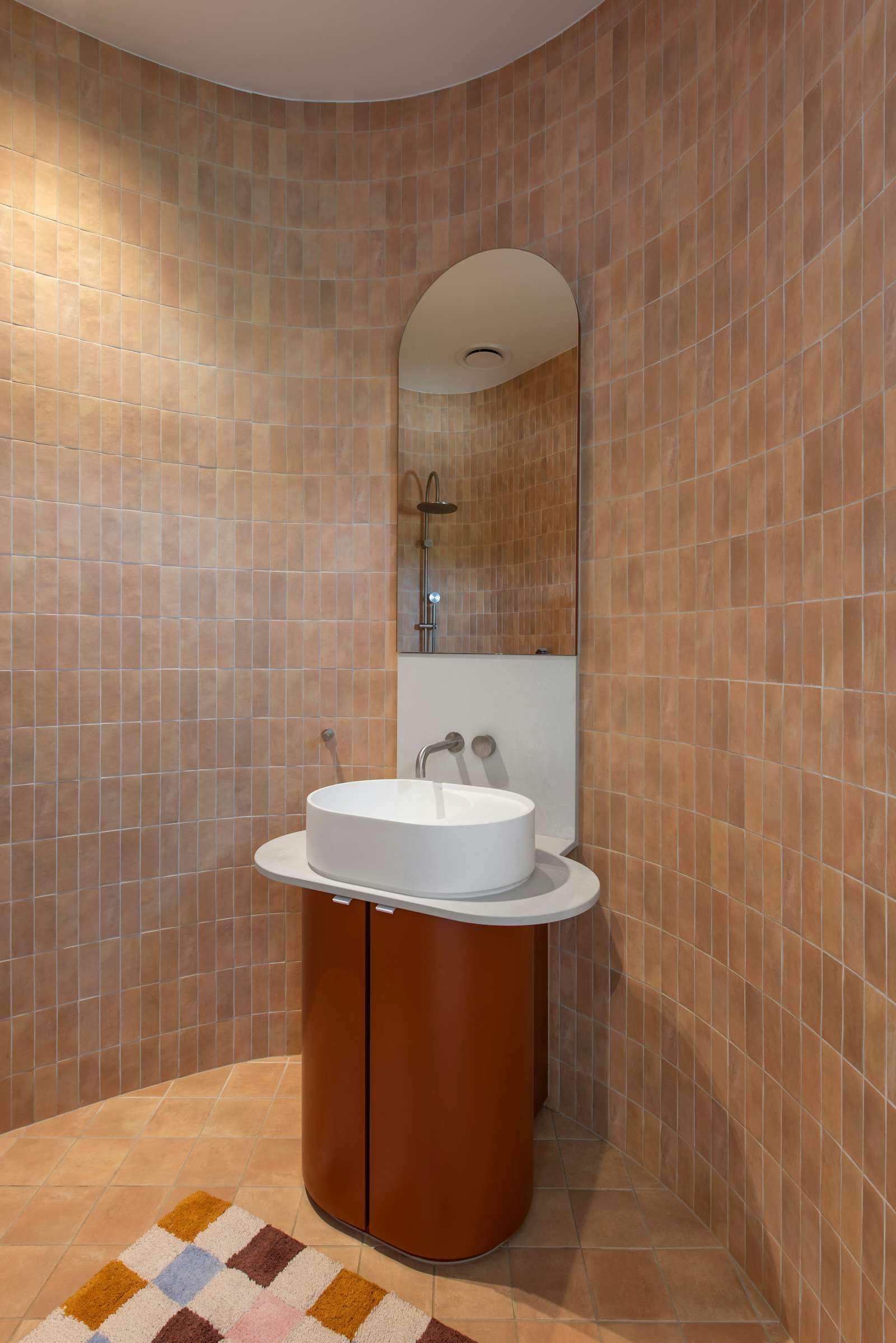 Photo 16 of 23 in This Elevated Australian Beach Shack Has a Vaporwave ...