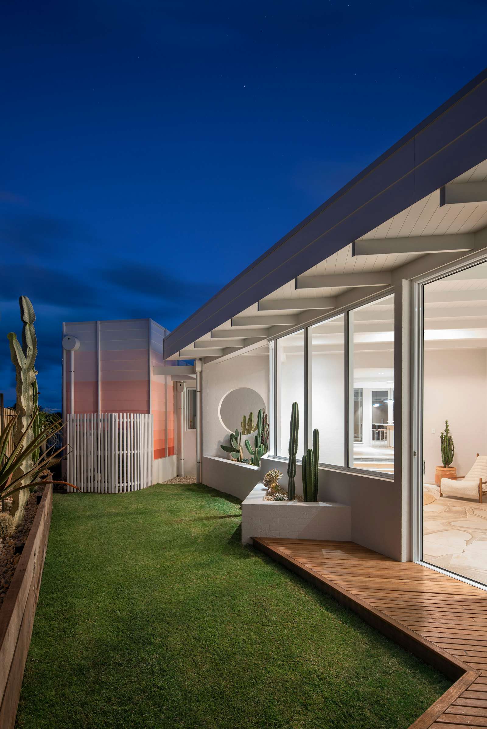 Photo 19 of 23 in This Elevated Australian Beach Shack Has a Vaporwave ...