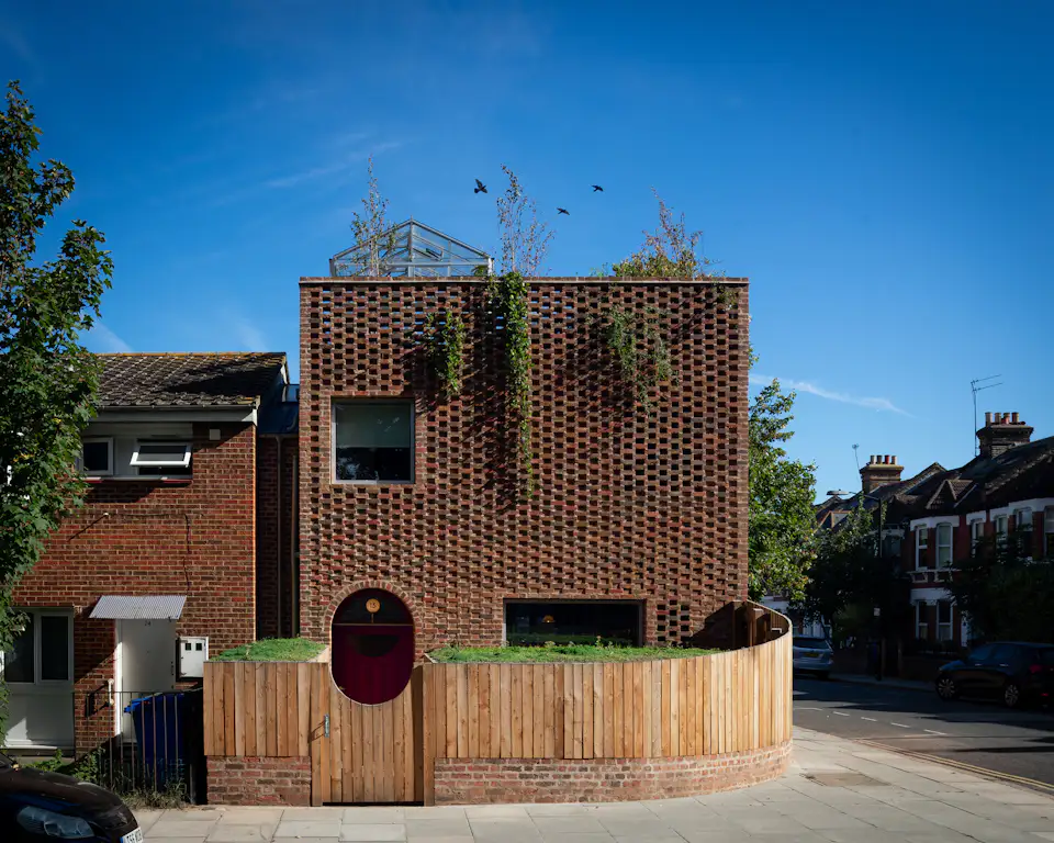 Peckham House in London Stands Out Thanks to Hit-and-Miss Brickwork - Dwell