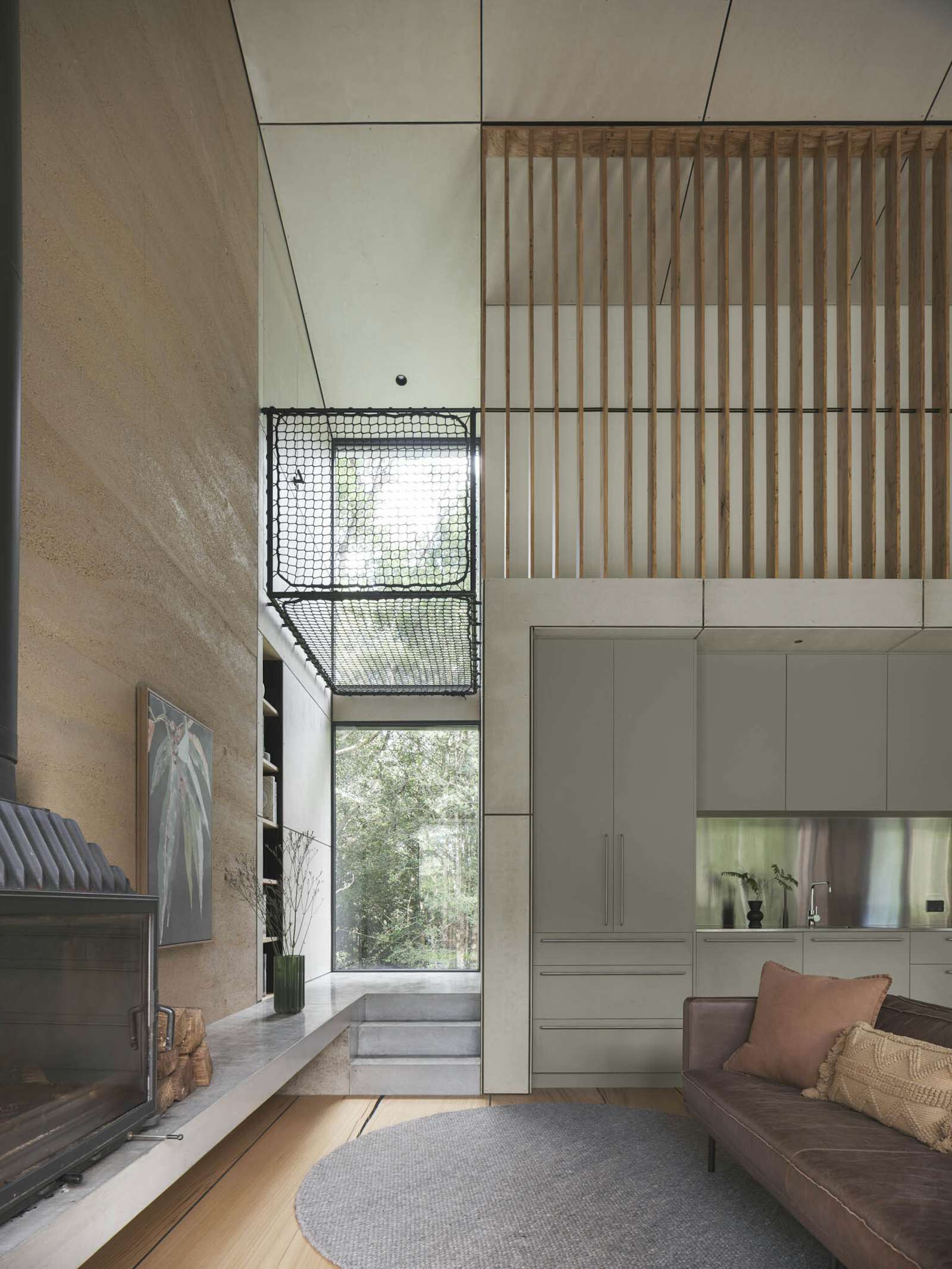 Photo 11 of 17 in In Australia, Rammed Earth is Complemented by Framed Views of the Rainforest ...