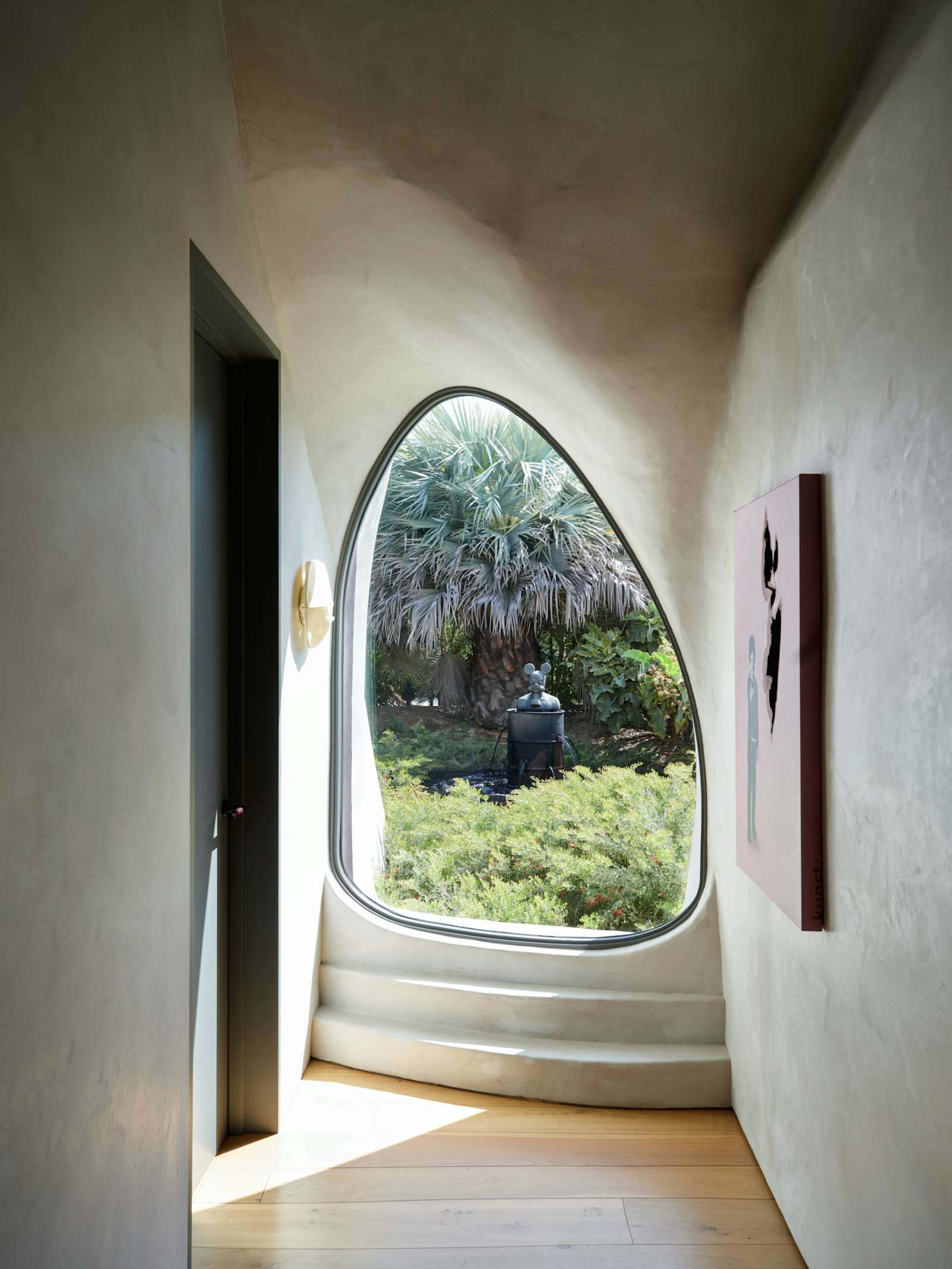 Photo 12 of 15 in The Secret Behind This Malibu Home’s Hard Concrete ...