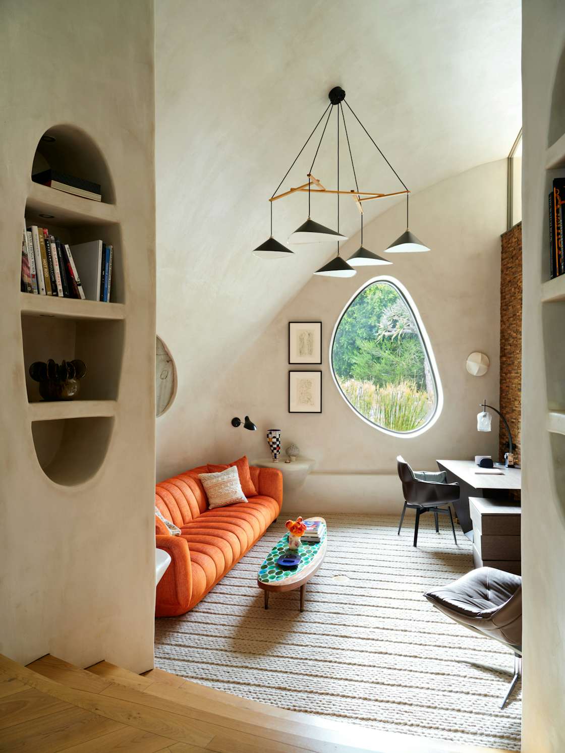 Photo 8 of 15 in The Secret Behind This Malibu Home’s Hard Concrete ...