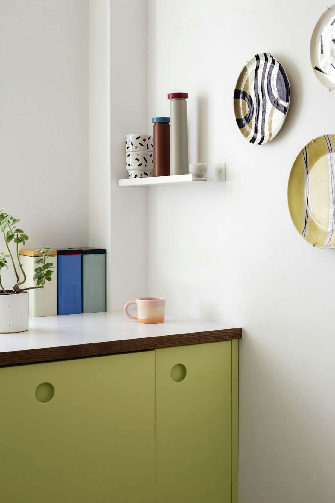 Photo 4 of 15 in Pops of Pistachio and Ruby Red Energize This 635 ...