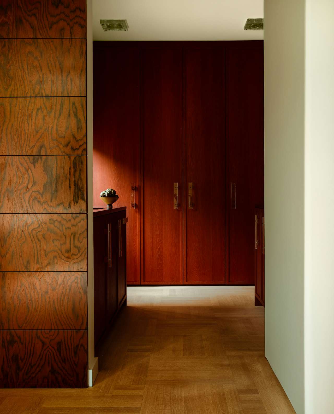 Photo 7 of 10 in This Dutch Apartment Renovation Channels Amsterdam ...