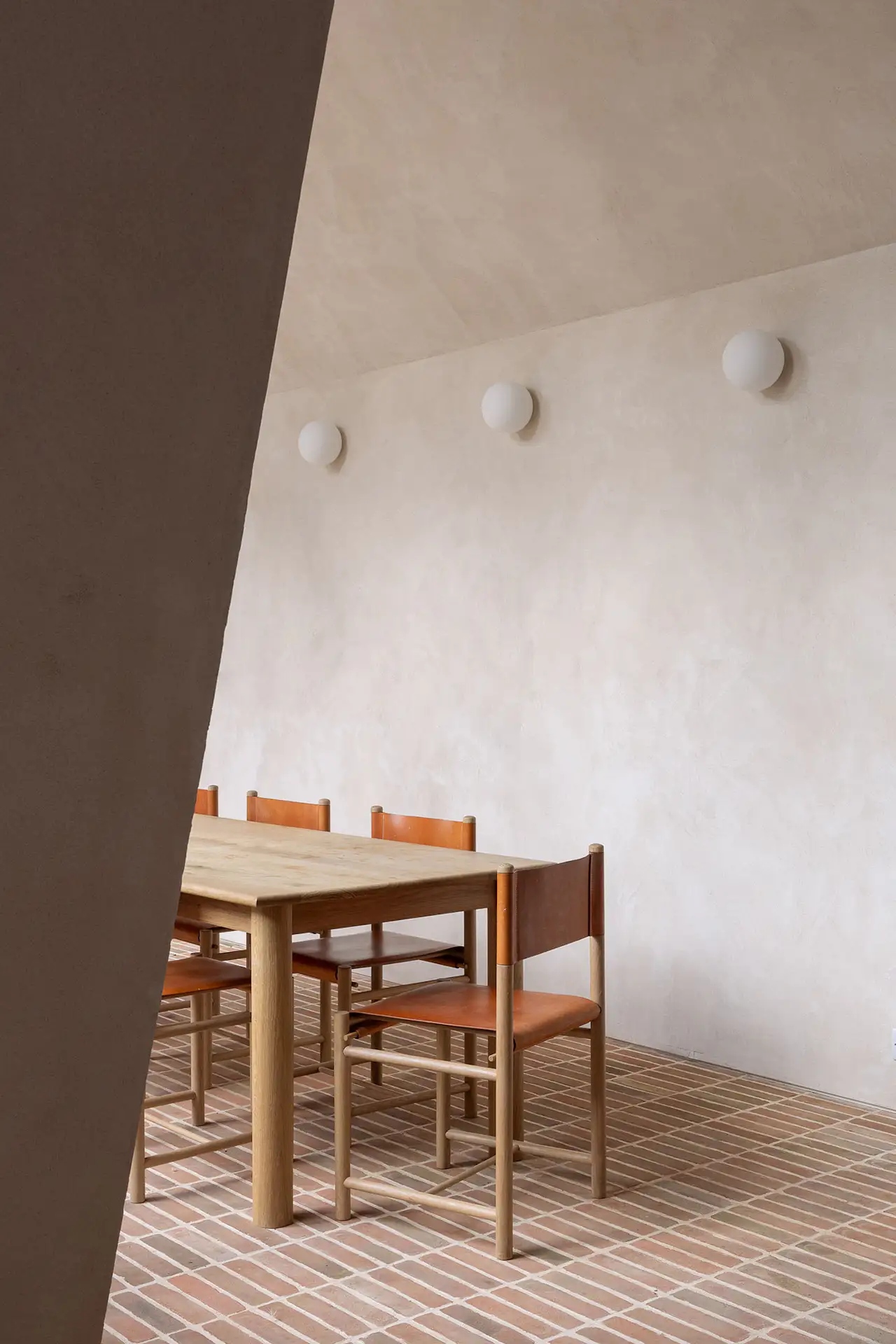 Photo 12 of 23 in An Expansion Cracks Open a Dark London Townhouse - Dwell