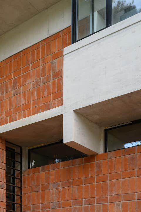 Photo 8 of 15 in A “No-Maintenance” Home in Coastal Argentina Rehashes ...