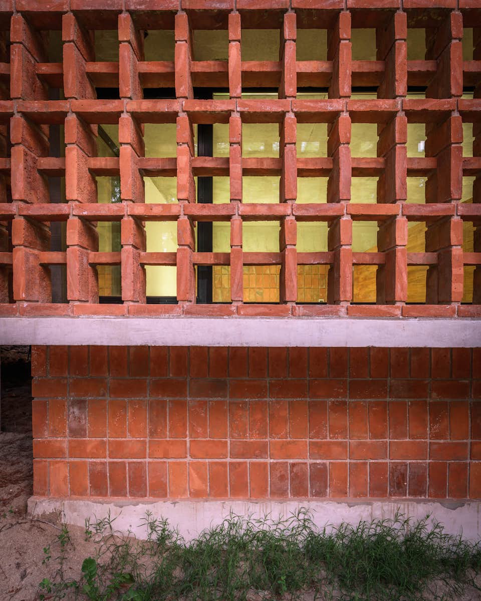Photo 8 of 15 in A “No-Maintenance” Home in Coastal Argentina Rehashes ...