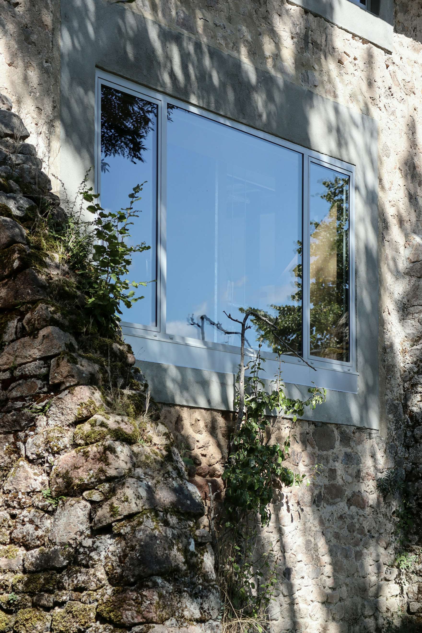 Photo 15 of 17 in A Suite of Galvanized Steel Revives a Centuries-Old ...