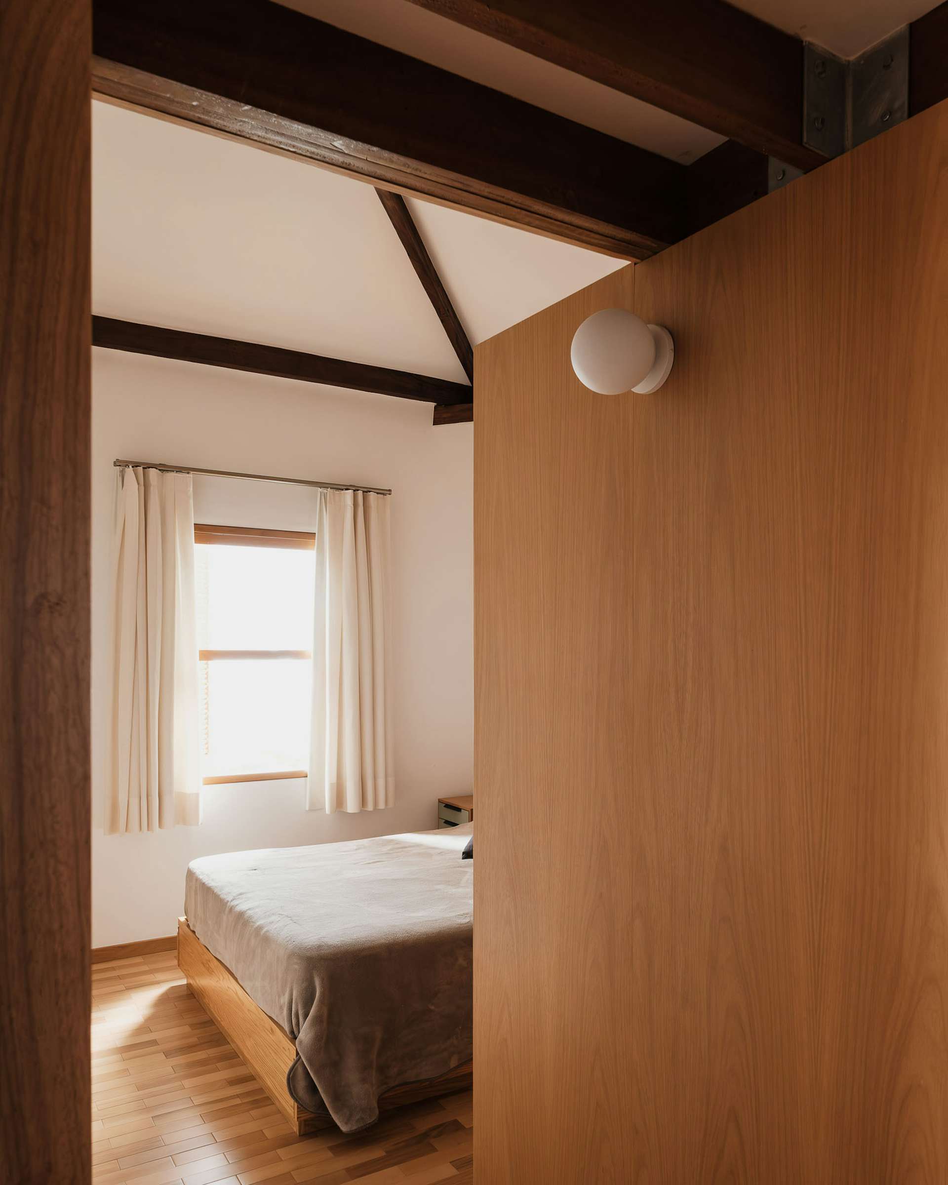 Photo 6 of 15 in This São Paulo Home’s Garage Is Now a Lush Entry ...