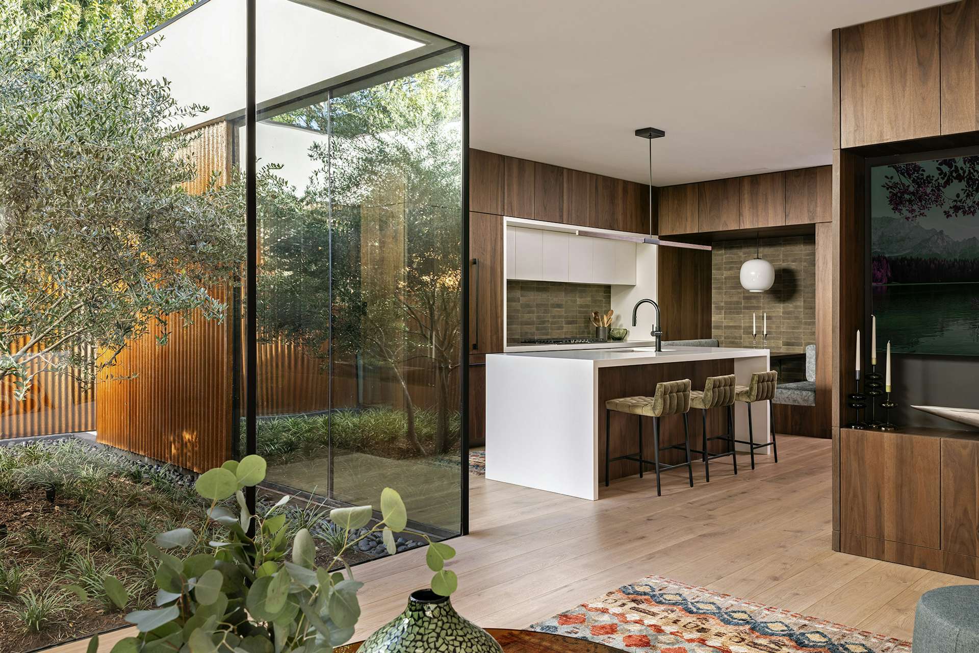 Photo 5 of 12 in Budget Breakdown: This $645K Austin Home Has No Use ...