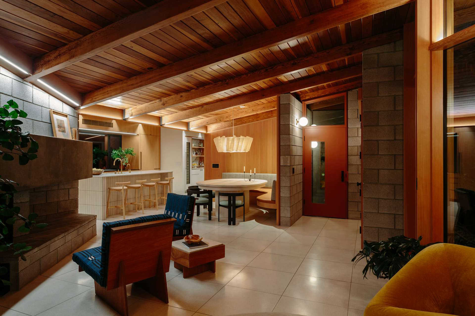 Photo 7 of 15 in A Pristine Bay Area Home by a Lloyd Wright Protégé (Somehow) Had Room for ...